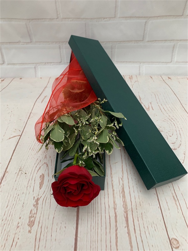 Florist in Frimley Same Day Free Flower Delivery - Unique Flowers