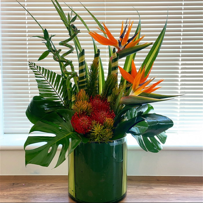 Florist in Frimley Same Day Free Flower Delivery - Unique Flowers