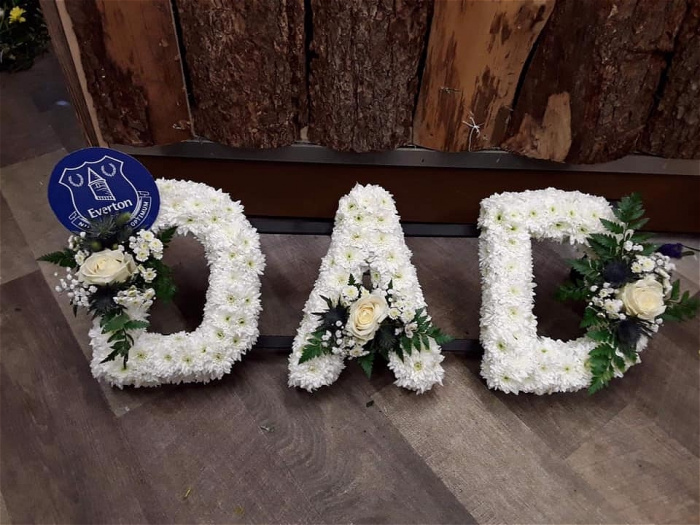 A Florist in Abergale Rhyl | Ivys Florist Abergele | Same-Day Flower ...