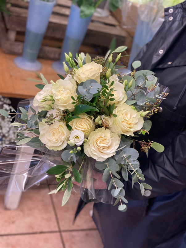 A Florist in Macclesfield Prestbury | Prestbury Flowers | Same-Day ...