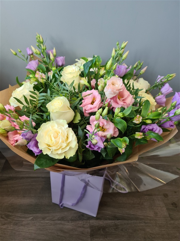 Floral Creation | A Florist in Deal | Same Day Delivery | Fresh Flowers ...